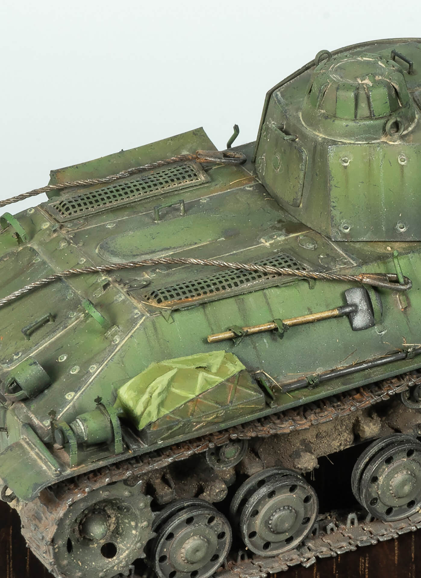 1/35 T-50 Soviet Light Tank “Some flowers for the Heroes” - SCALELAB